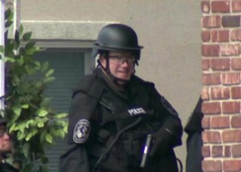 New York SWAT Team Responds To 911 Prank Involving Call Of Duty [PHOTOS ...