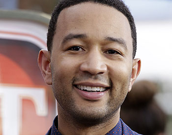 John Legend Speaks At UPenn Graduation, Sings "All Of Me" [VIDEO] - Hip ...