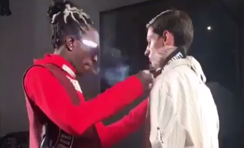 Young Thug Puffs Blunt While Fixing Runway Model’s Outfit | The Latest ...