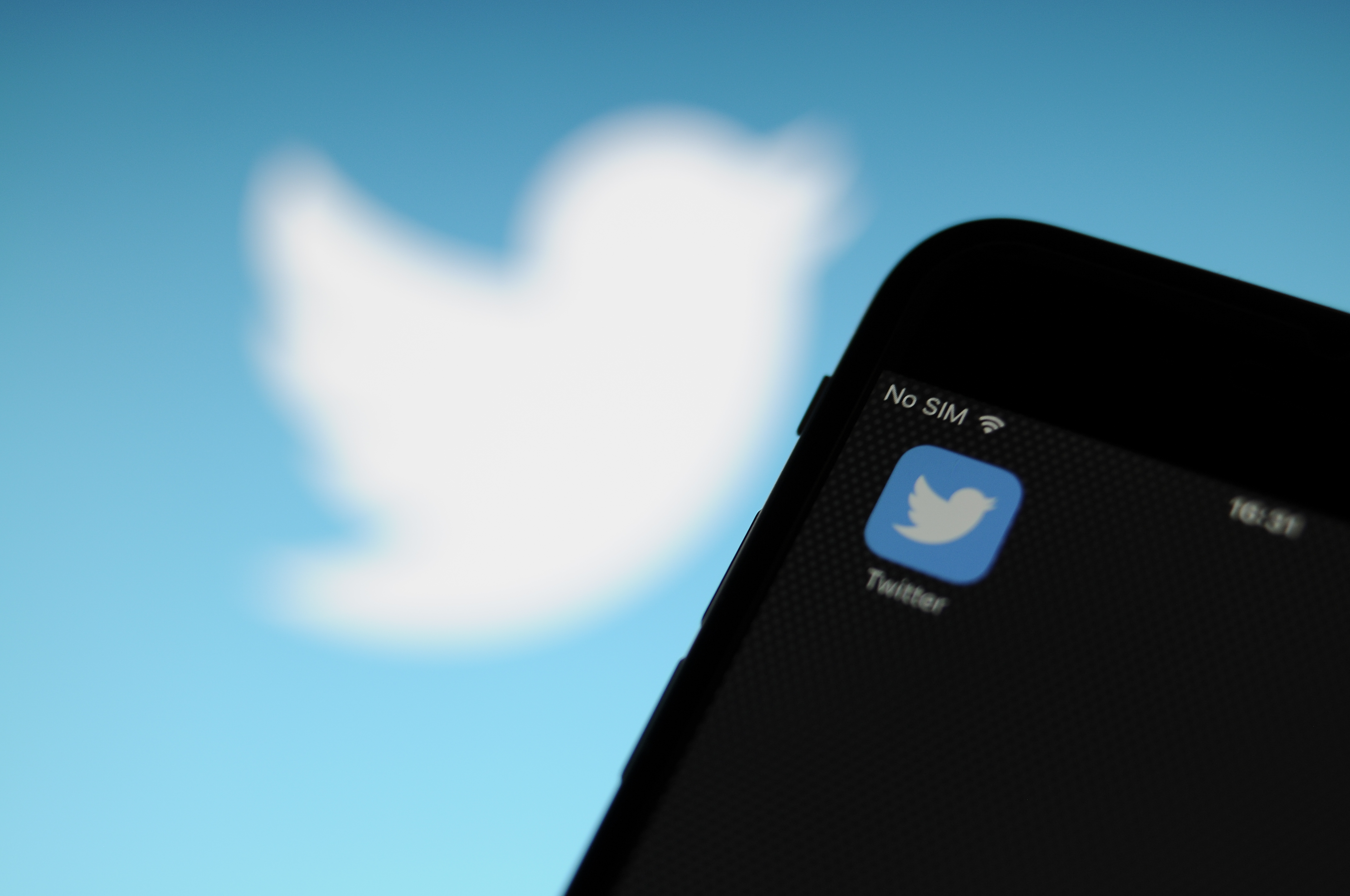 Twitter Introduces New Bookmark Feature To Help Save Tweets