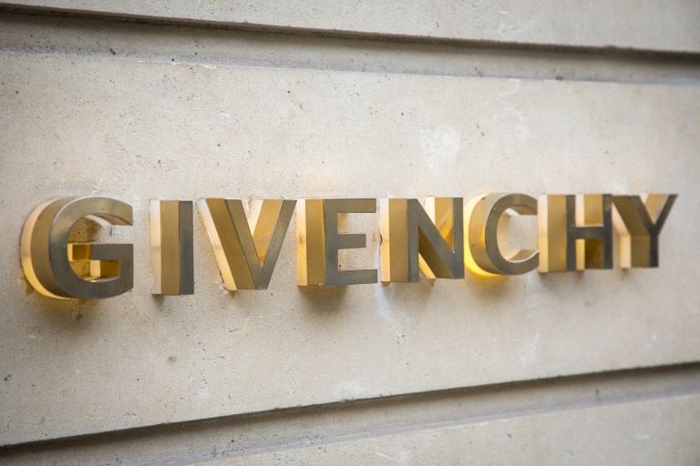 Founder Of Givenchy, Hubert de Givenchy Dies At 91