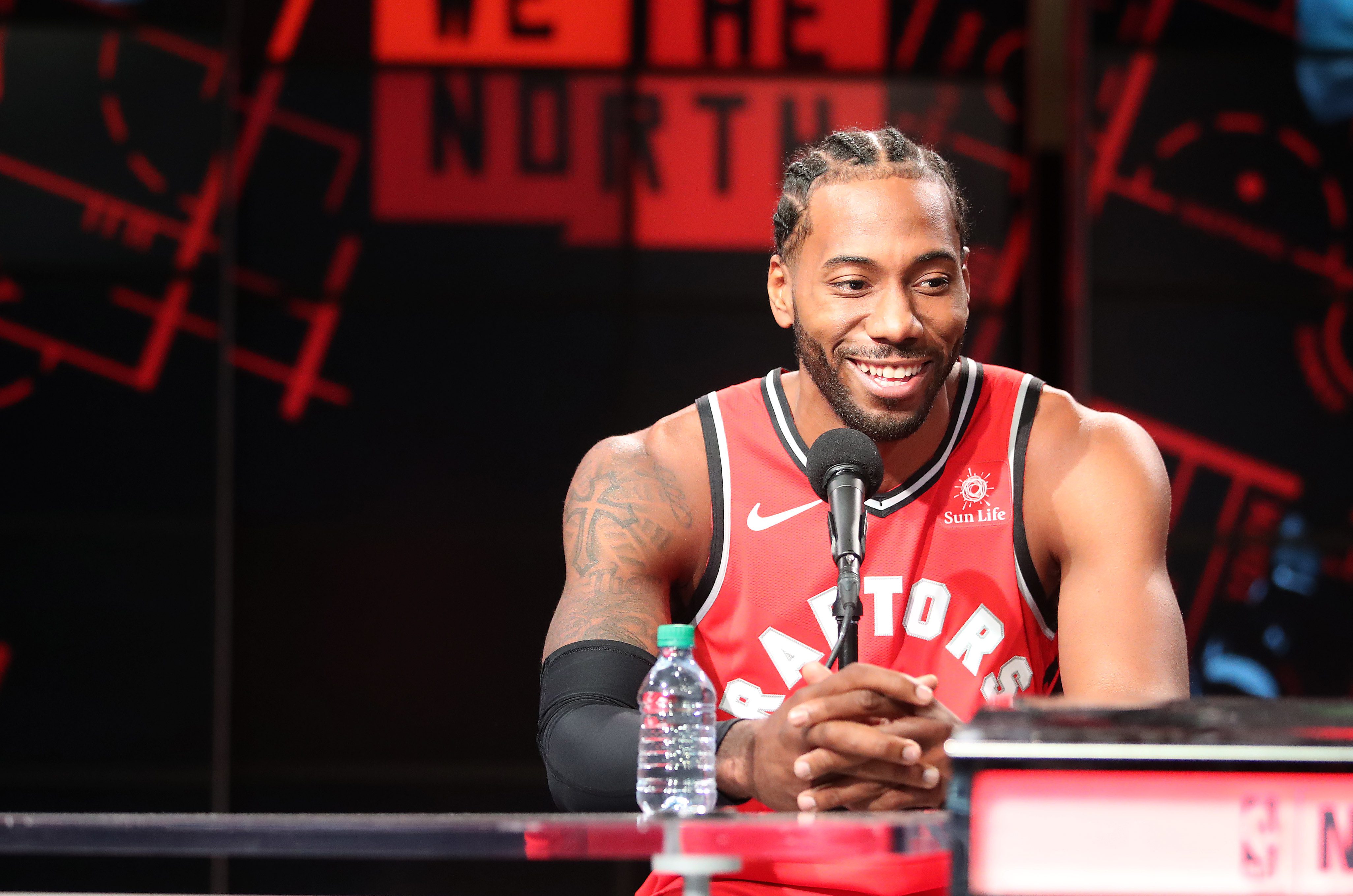 Kawhi Leonard Gives 1st Raptors Interview, Laugh Freaks Twitter Out