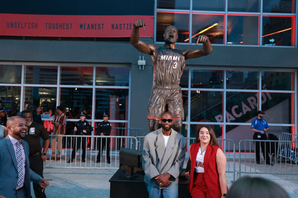 Artist Defends Dwayne Wade Statue