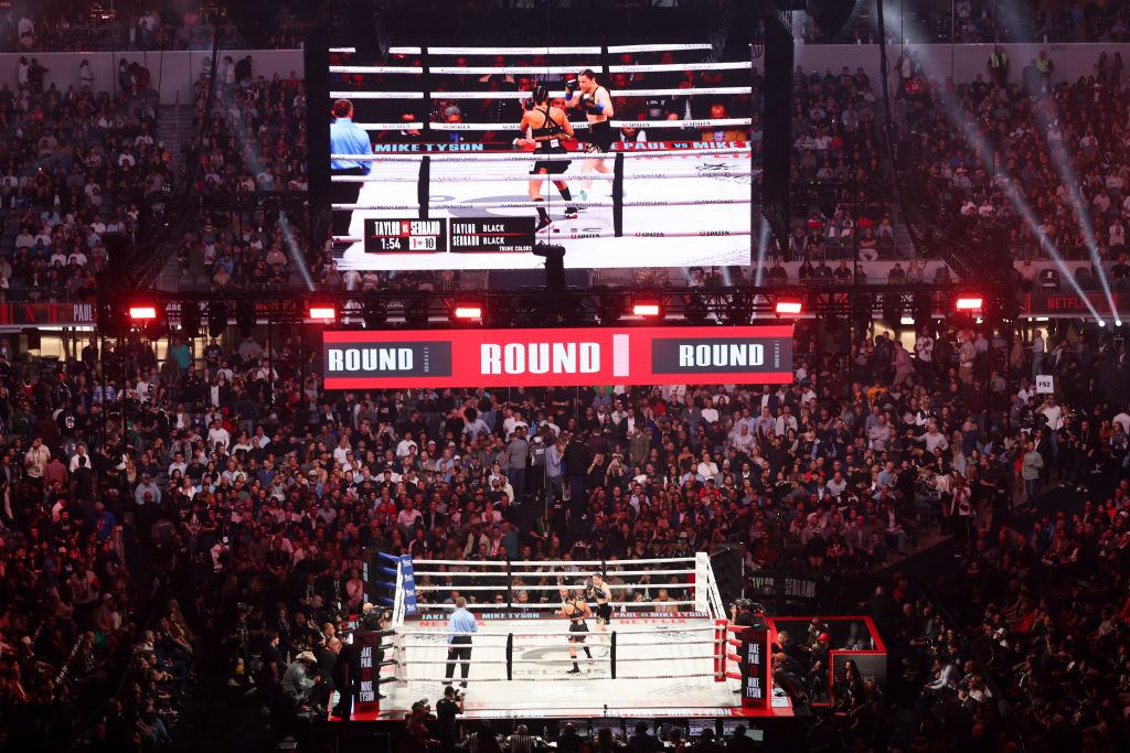 Netflix Users Complain Of Buffering For Tyson Vs. Paul Fight