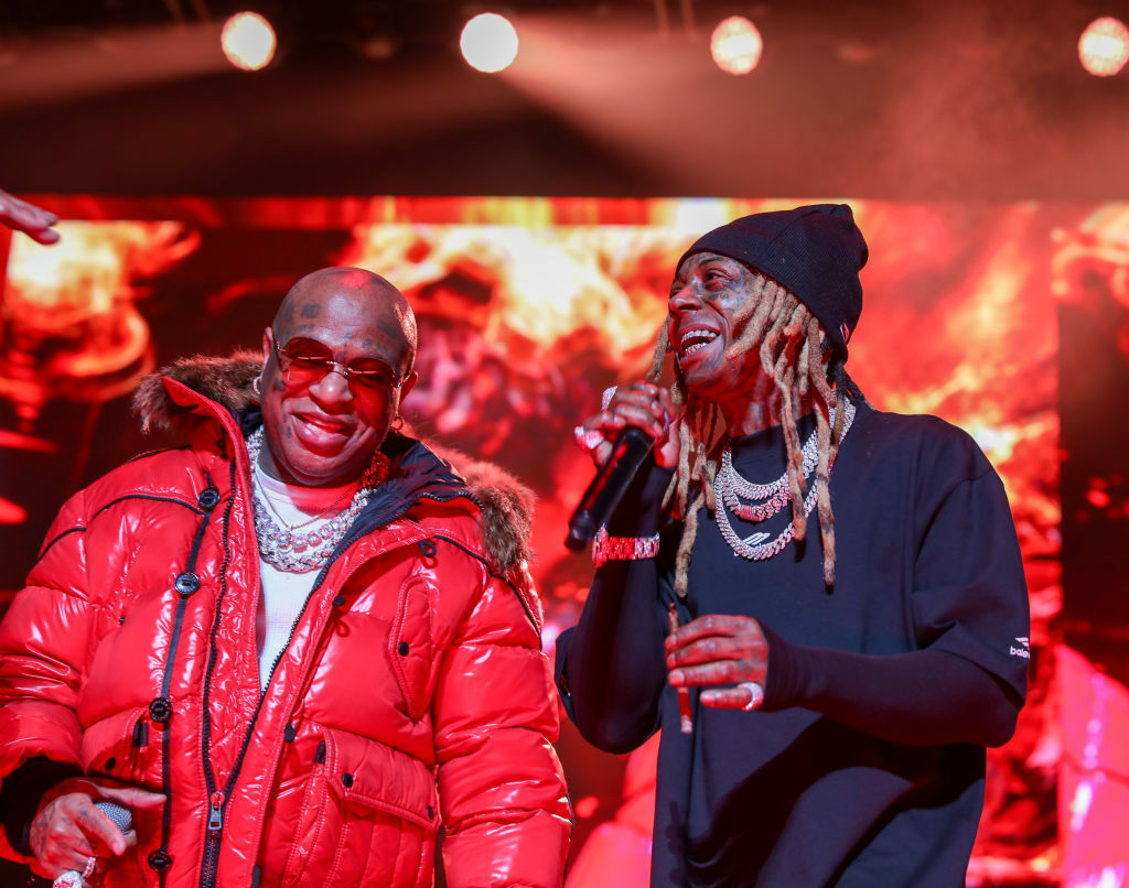 The Hot Boys Walk Off The Stage While Birdman Makes A Speech