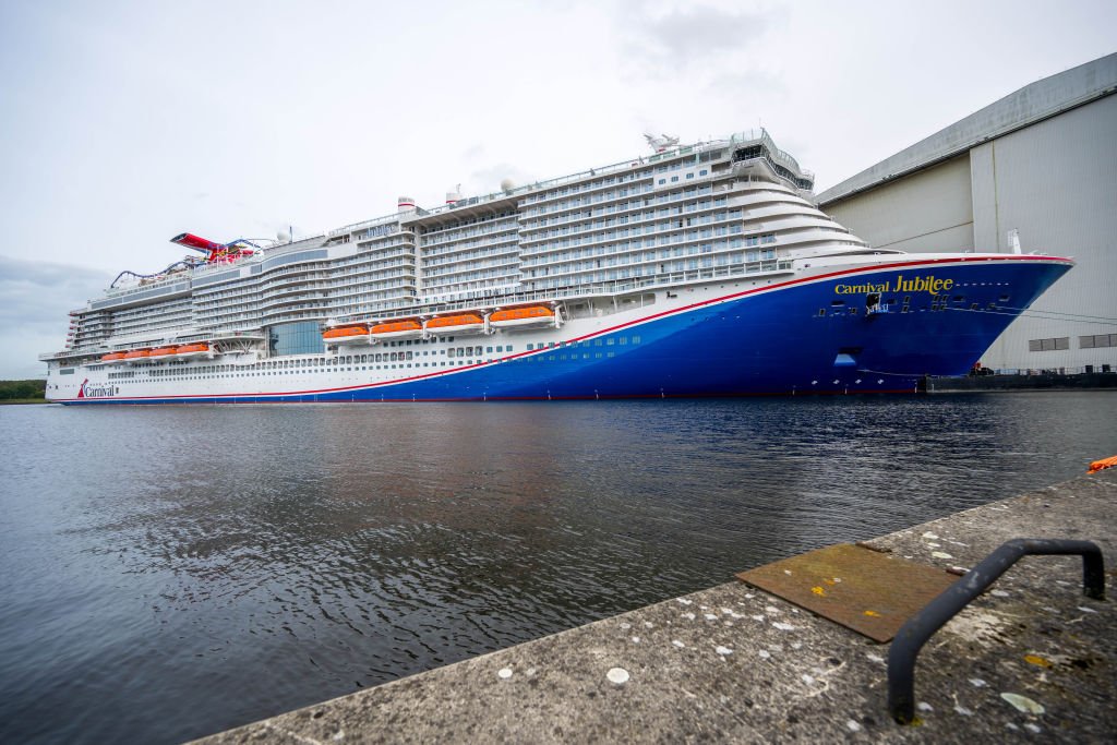 Carnival Cruise Fights Feature Fades on The High Seas, And Land