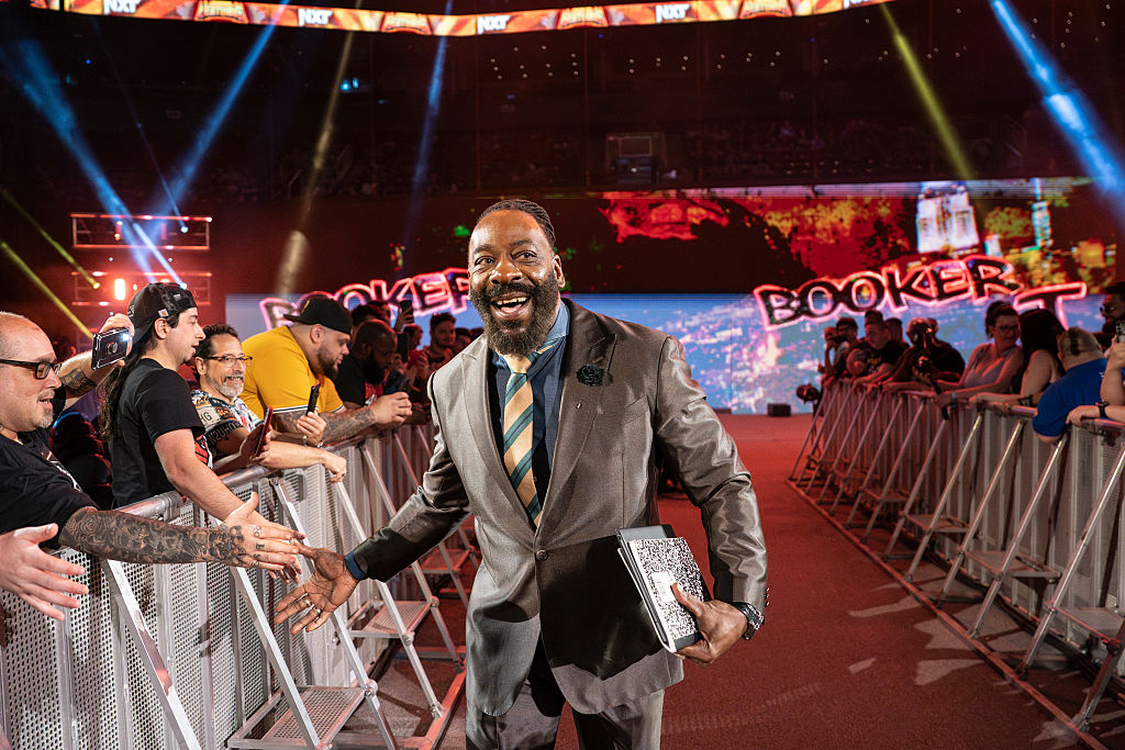 Hall Of Famer Booker T Says He’d Want A Chance To Train WWE Superstar ...