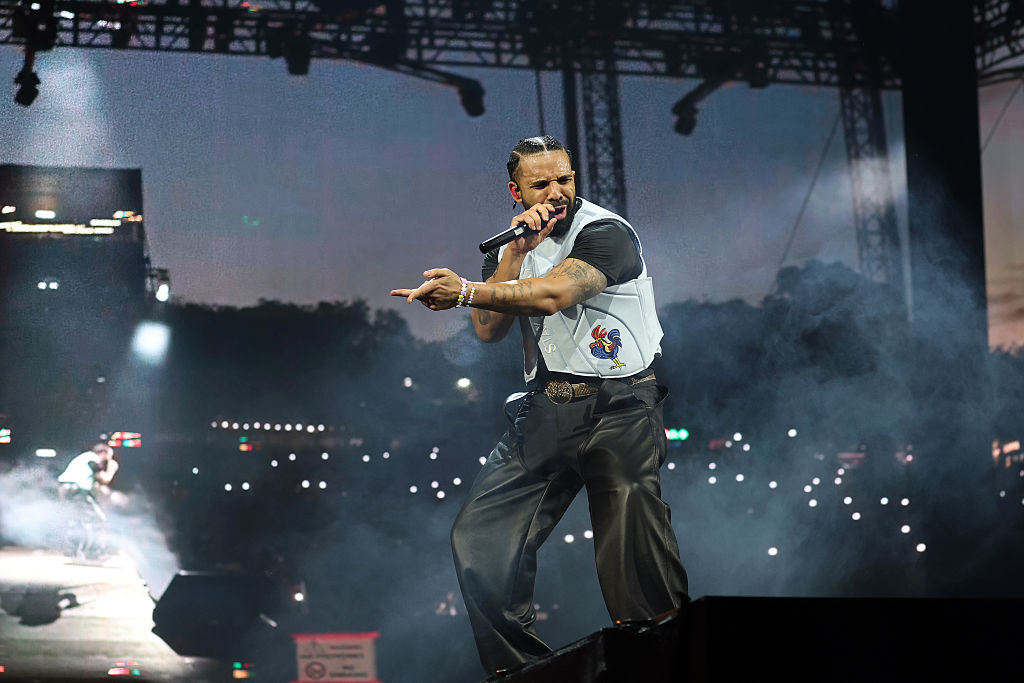 Drake Gifts BenDaDonnn Rolls-Royce Spectre Mansory – DJRo