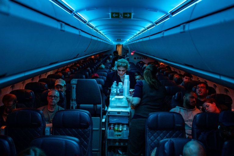 Delta Airlines Axes Food & Beverage Service On "Short Flights"